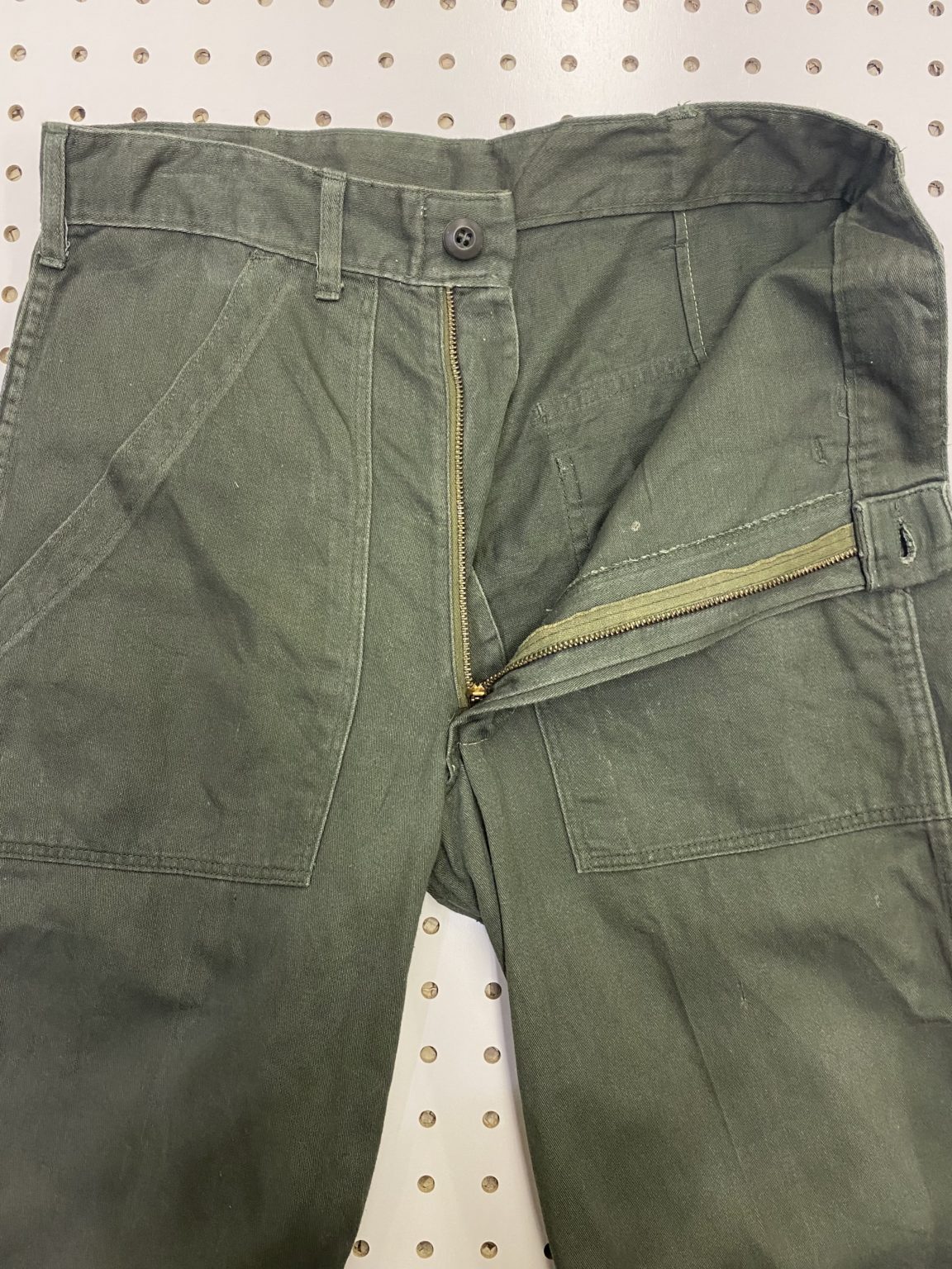 1960s～1970s コットン ベイカーパンツ 4 ミリタリー 米軍 | 京都アンティーク・ビンテージ家具・古着・雑貨のお店 通販 ...